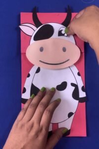 Cow Paper Bag Puppet Craft For Kids (Free Printable Template) - Draw ...