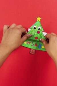 Free Printable Christmas Tree Puppet - Draw Craft Create